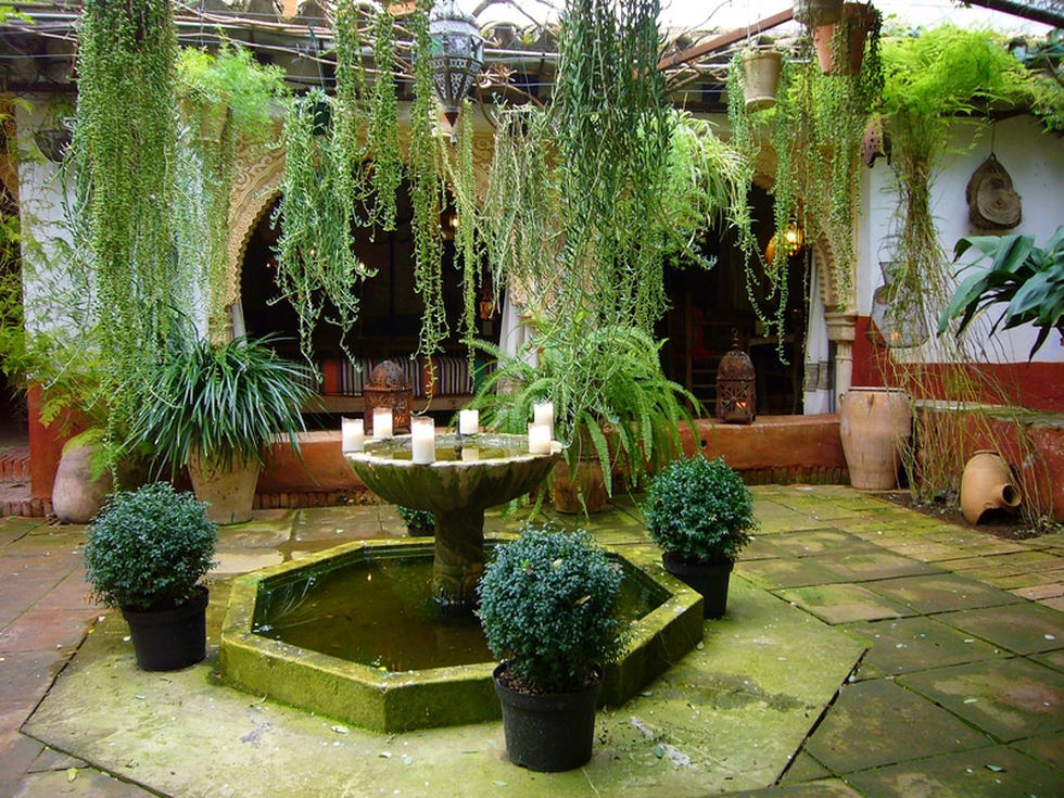 Carmen del Campillo, la magia de una "tetería" en una casa morisca ...