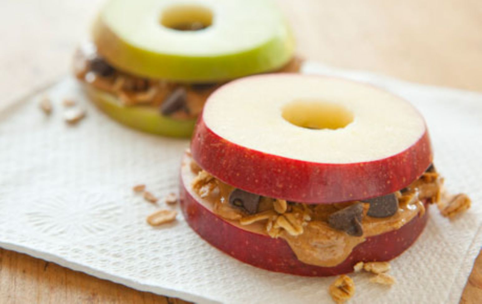 Delicias naturales: cómo hacer snacks con frutas