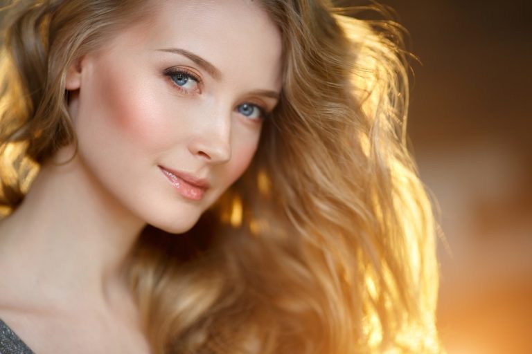 Cuáles son los tipos de rubio y cómo elegir el tono adecuado - Buena Vibra